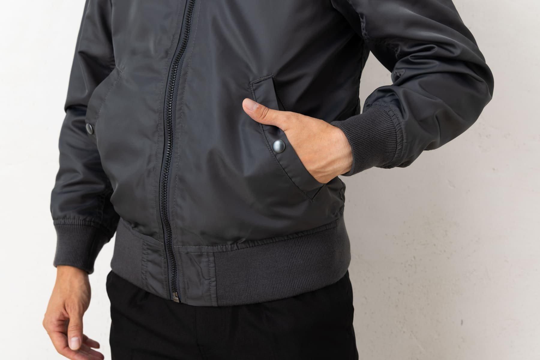 小柄・低身長な男性のためのMA-1ジャケット(カーキ・ネイビー 小柄・低身長な男性のためのMA-1ジャケット(カーキ・ネイビー
