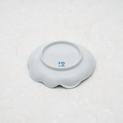 色絵 桃型皿 - 伊万里鍋島焼窯元「青山窯」Online store 色絵 桃型皿 - 伊万里鍋島焼窯元「青山窯」Online store