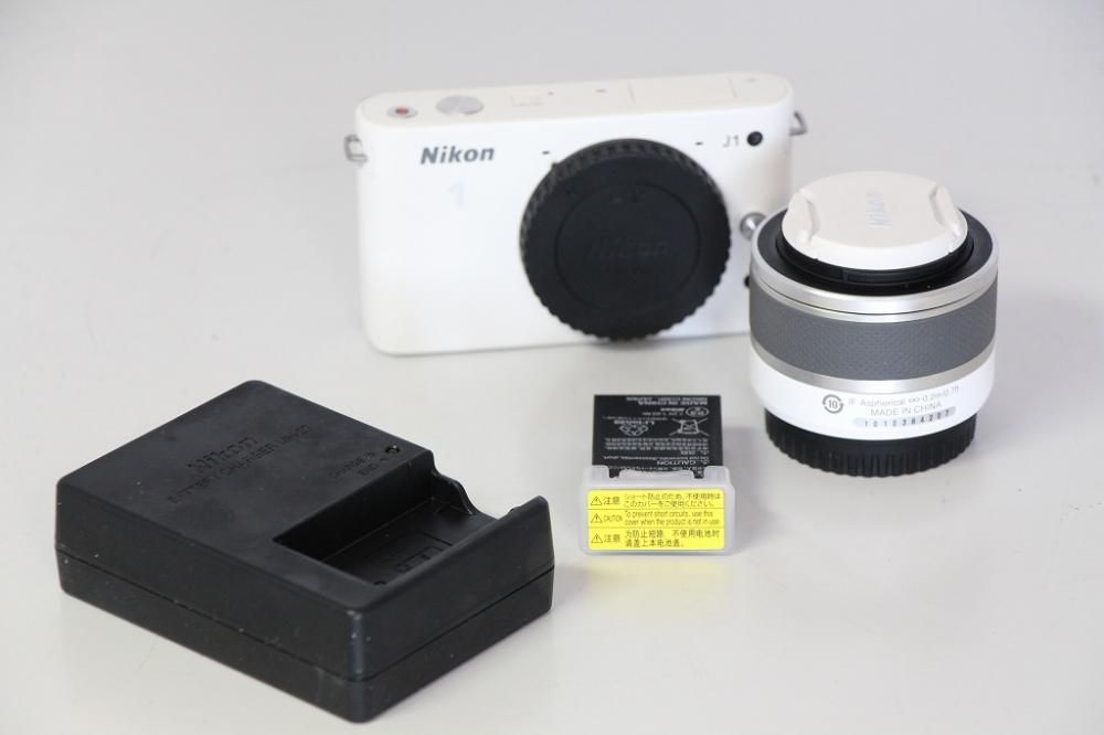 Nikon 1 J1LK(WH)｜Nikon ミラーレス一眼カメラ Nikon 1 (ニコンワン) J1 (ジェイワン) 標準ズームレンズキット ホワイトN1 ｜中古品｜修理販売｜サンクス電機